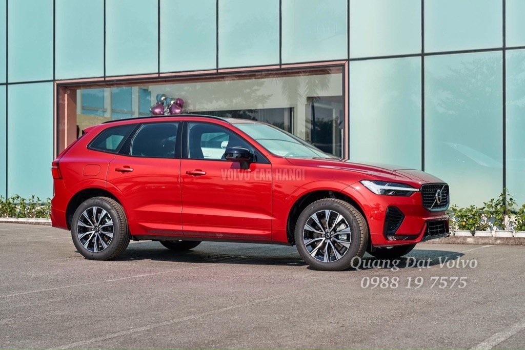 Volvo XC60 Ultimate Dark - Giá xe Volvo XC60